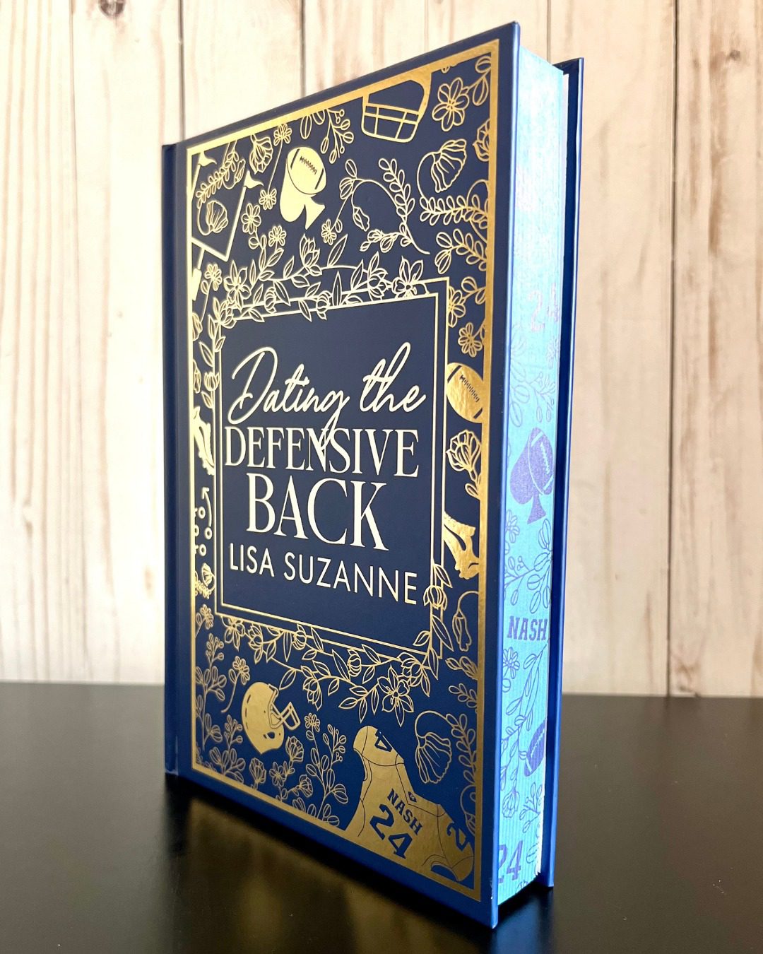 Author Lisa Suzanne | HEA Guaranteed